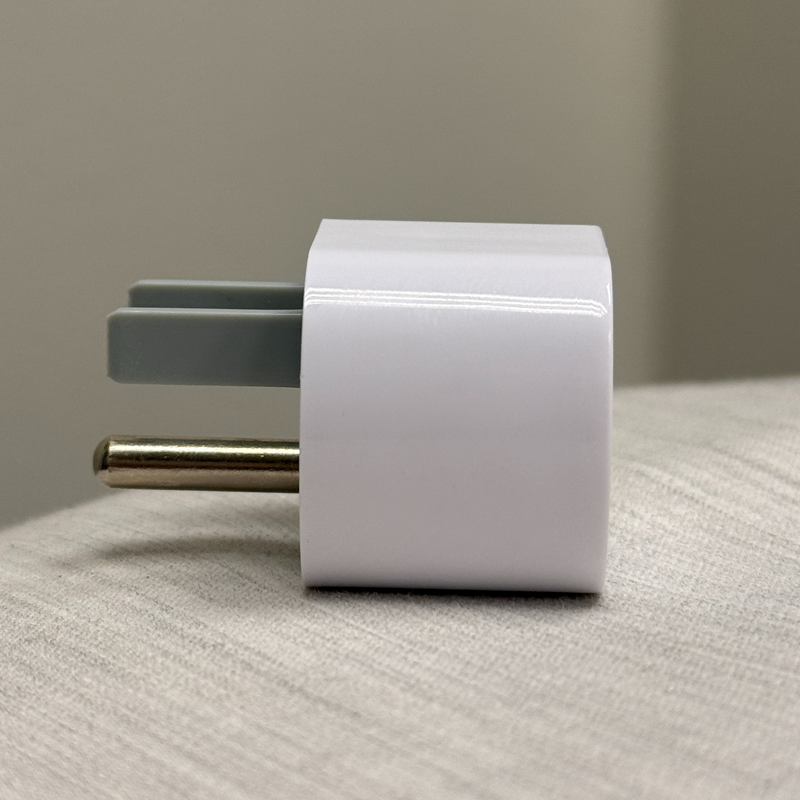 Earthing Safety Adapter U.S. (Type B Wall Outlets)