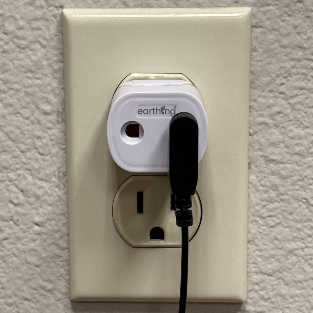 Earthing Safety Adapter U.S. (Type B Wall Outlets)