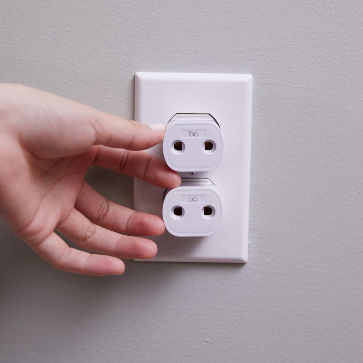 Earthing Safety Adapter U.S. (Type B Wall Outlets)