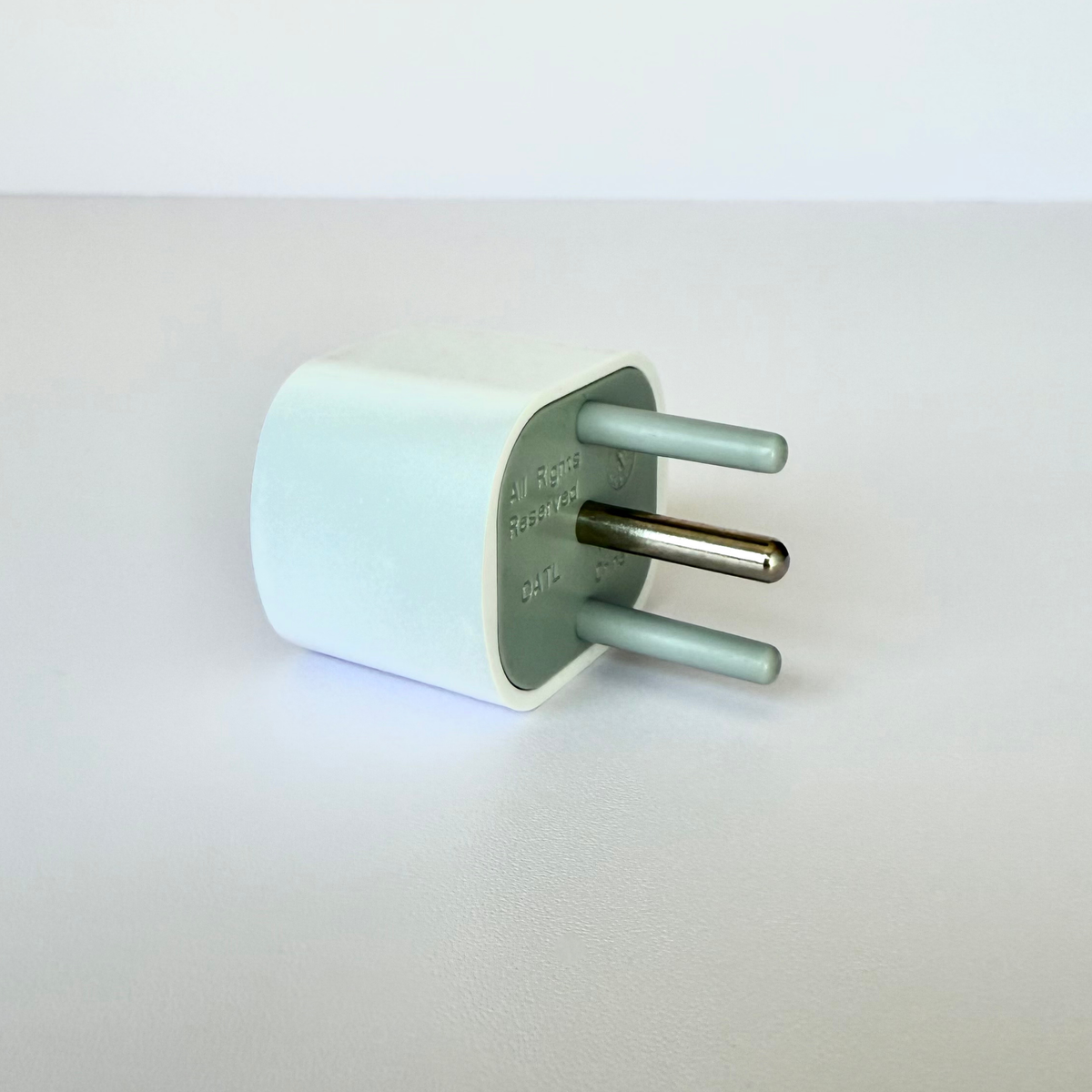 Earthing Safety Adapter Chile (Type L Wall Outlets)